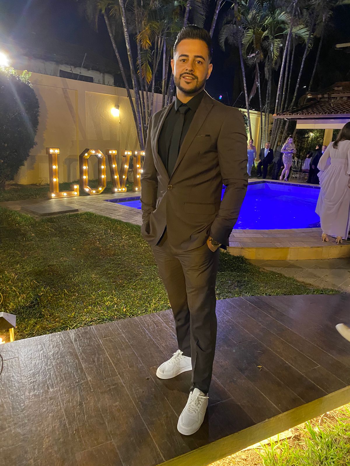 TERNO SLIM MARROM – Via Ternos